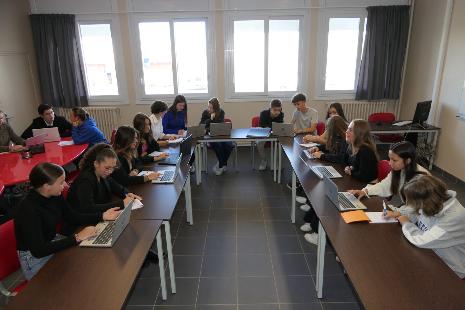BAC PRO Assistance à la Gestion des Organisations et de leurs Activités ...